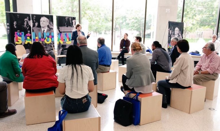 SPEAKING. - Jennifer Rauch, Ph.D.